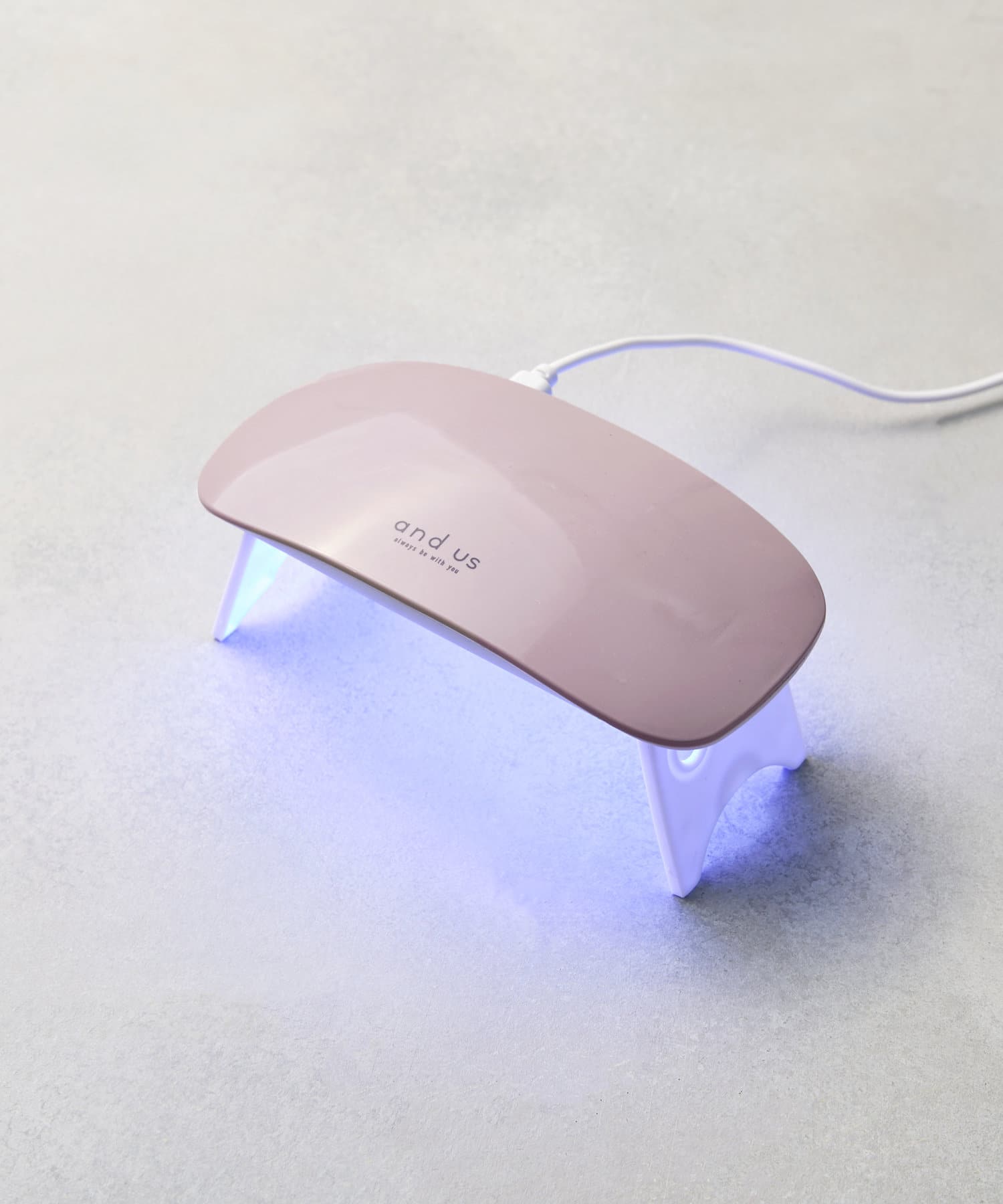 3COINS+plus | UVLEDネイルライトのご紹介です！ | SHOP NEWS｜洛北阪急スクエア